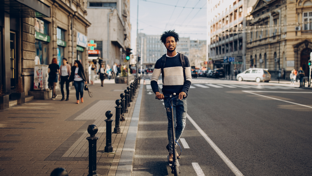 How Fast Do Electric Scooters Go? Understanding the Limits – E-Dash ...